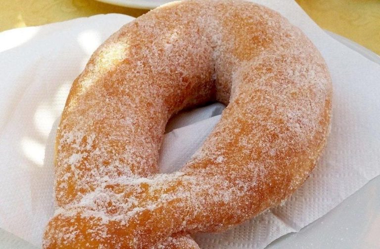 Le Graffe napoletane, storia e ricetta del dolce delle feste